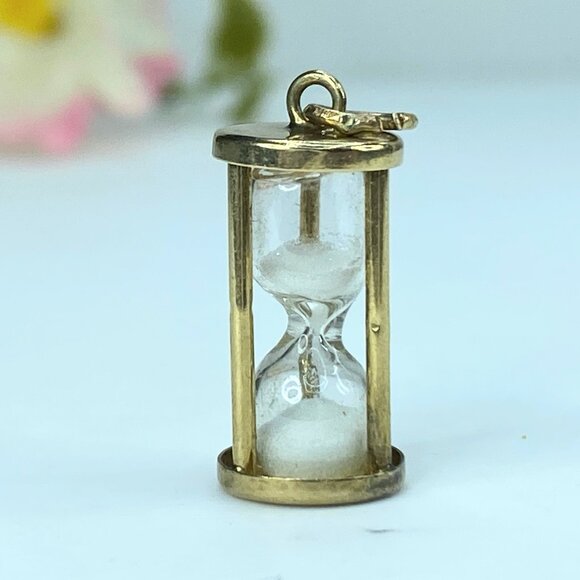 Jewelry | Sand Clock Charm 14 Karat Gold 196s Vintage Hourglass Pendant ...